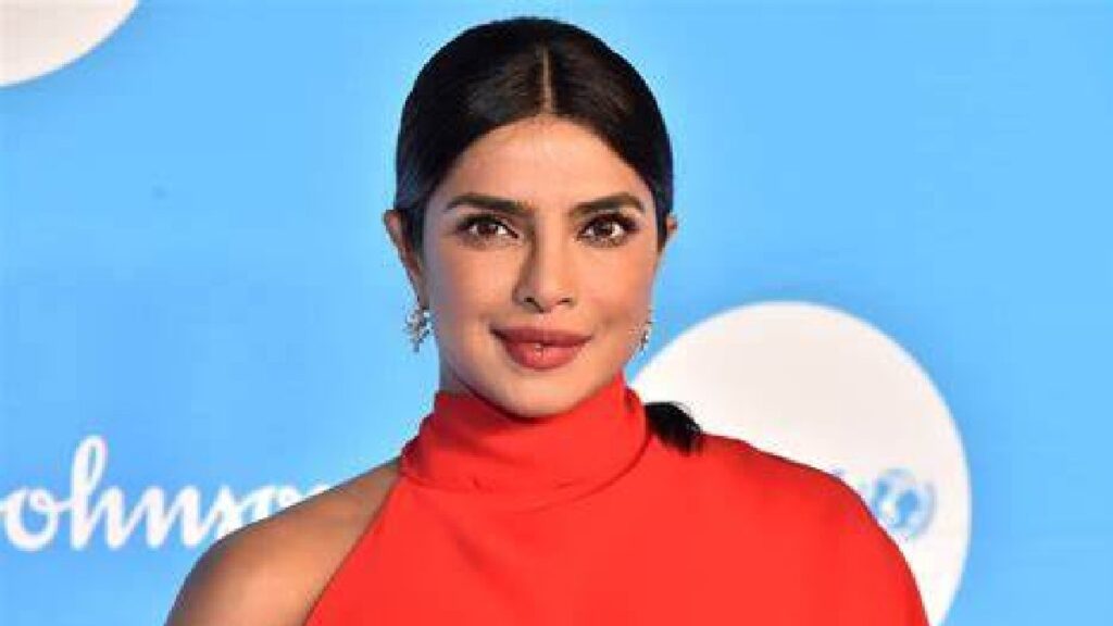 পরিচালকের কুপ্রস্তাব প্রিয়াঙ্কা চোপড়াকে, কী বলেছিলেন প্রিয়াঙ্কা? - KhaborOnline